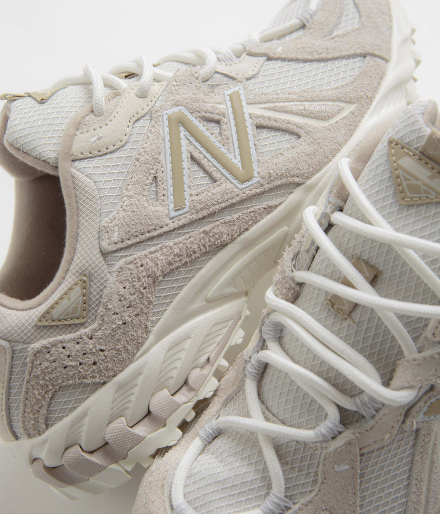 New Balance 610 Shoes - Moonbeam | Always in Colour